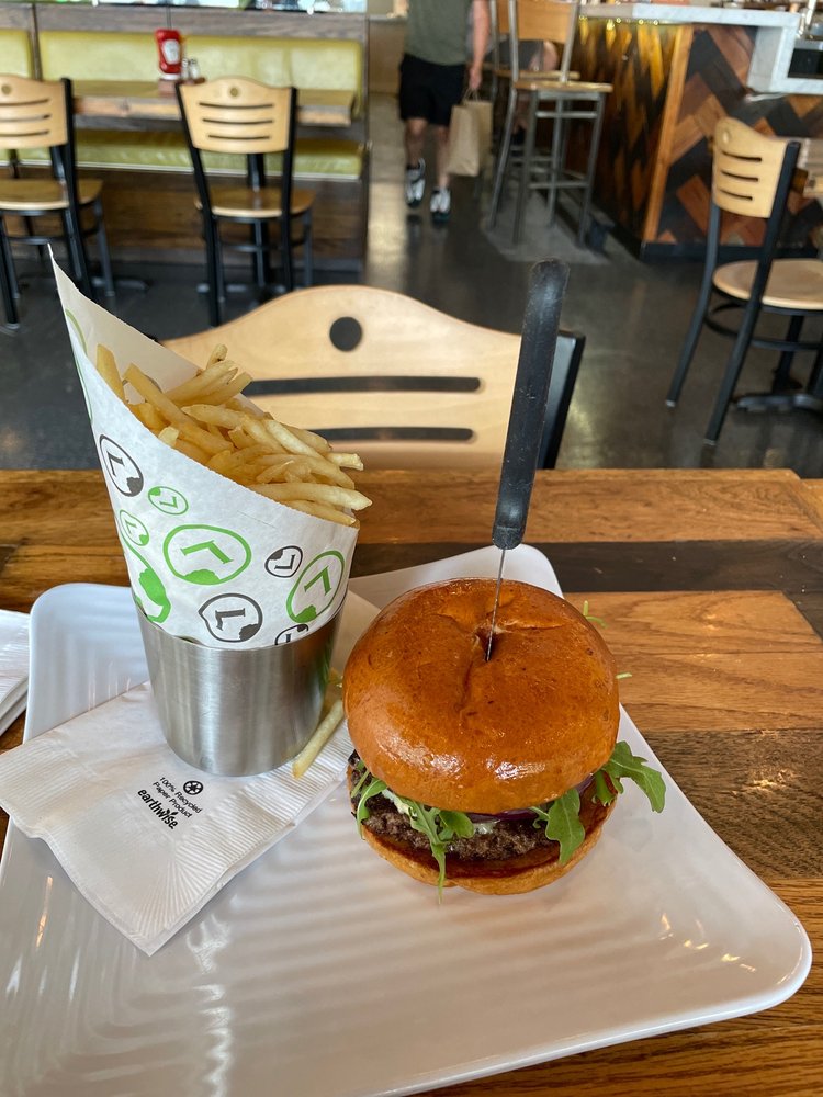 LIBERTY BURGER - 274 Photos & 295 Reviews - 1904 Abrams Pkwy, Dallas ...