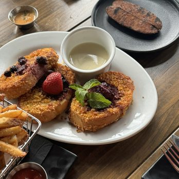 LIGHTHOUSE ROOFTOP - Updated November 2024 - 532 Photos & 193 Reviews ...