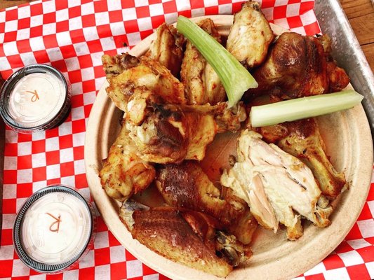 THE CRAZY PIG - Updated July 2024 - 26 Photos & 52 Reviews - 402 S Main ...