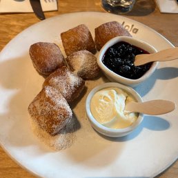 LOLA - 4749 Photos & 4280 Reviews - 2000 B 4th Ave, Seattle, Washington ...