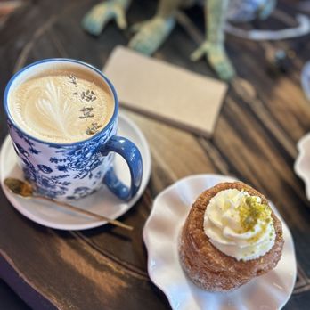 COLATTAO COFFEE HOUSE - Updated August 2024 - 429 Photos & 116 Reviews ...