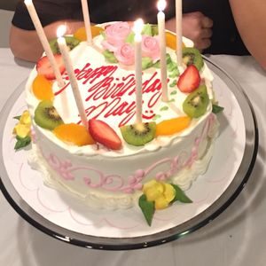 MIMI’S BAKERY & FLORAL SHOP - 72 Photos & 81 Reviews - 4809 Beacon Ave ...