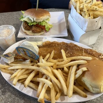 THE BURGER BAR BY WEGMANS - Updated October 2025 - 168 Photos & 137 ...