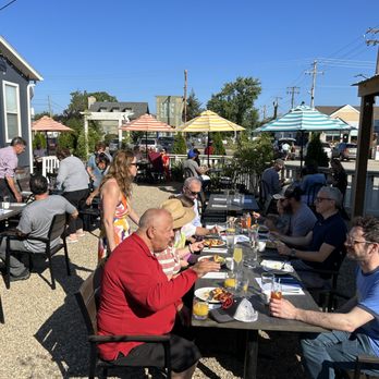 HUMMINGBIRD LOUNGE - Updated May 2024 - 182 Photos & 59 Reviews - 9 S ...