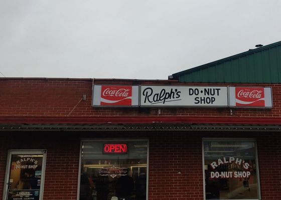 RALPHS DONUT SHOP - Updated February 2025 - 90 Photos & 199 Reviews ...
