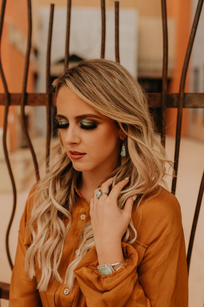 ANDREA ARVIZU HAIR OR MAKEUP ARTIST - Updated August 2025 - Request an ...