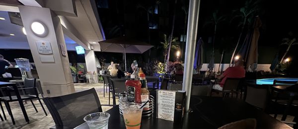 HANOHANO POOL BAR BY KIHEI CAFFE - Updated October 2025 - 16 Photos ...