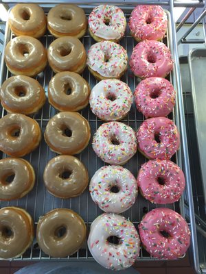 SUN DOUGHNUTS - Updated December 2025 - 24 Photos & 18 Reviews - 2575 E ...