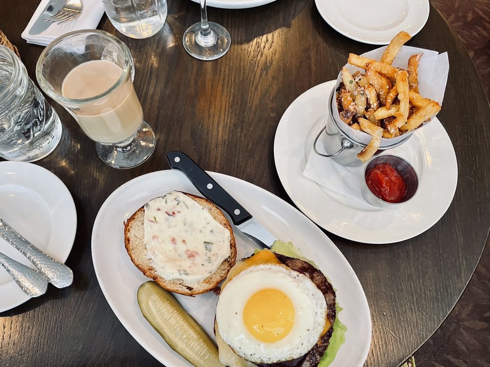 WHITE DOG CAFE - HAVERFORD - Updated September 2025 - 408 Photos & 328 ...