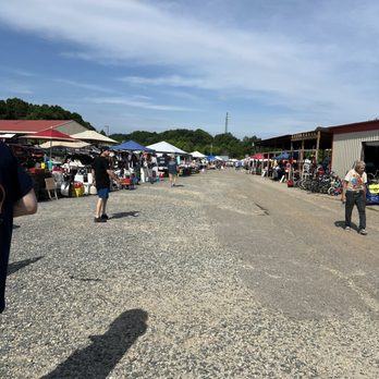 WEBB ROAD FLEA MARKET - Updated December 2025 - 42 Photos & 30 Reviews ...