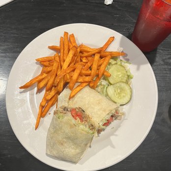 ROCHESTER INN & HARDWOOD GRILLE - Updated October 2024 - 87 Photos ...