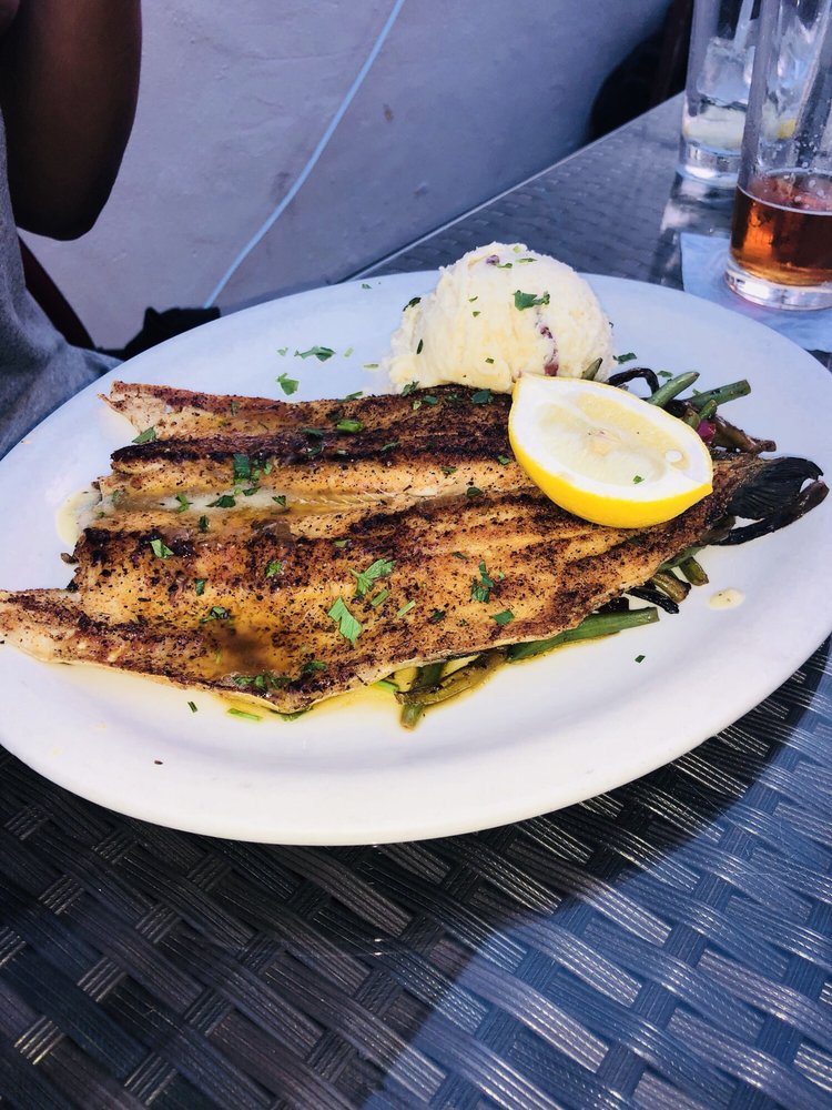 OLDE TOWNE INN - 276 Photos & 475 Reviews - Seafood - 14745 Main St ...