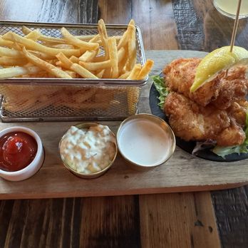 OFF MAIN - Updated December 2025 - 53 Photos & 50 Reviews - 610 5th Ave ...