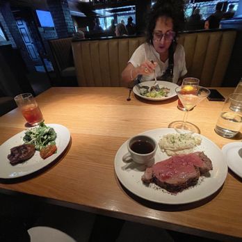 BARTLETT’S - Updated December 2024 - 979 Photos & 1049 Reviews - 2408 W ...