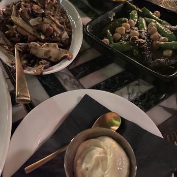 MR. LYONS - Updated August 2024 - 485 Photos & 677 Reviews - 233 E Palm ...