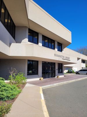 FARMINGTON LIBRARY - Updated July 2025 - 77 Photos - 6 Montieth Dr ...