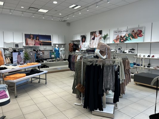 PENNINGTONS - Updated January 2026 - 11804 Sarcee Trail NW, Calgary ...