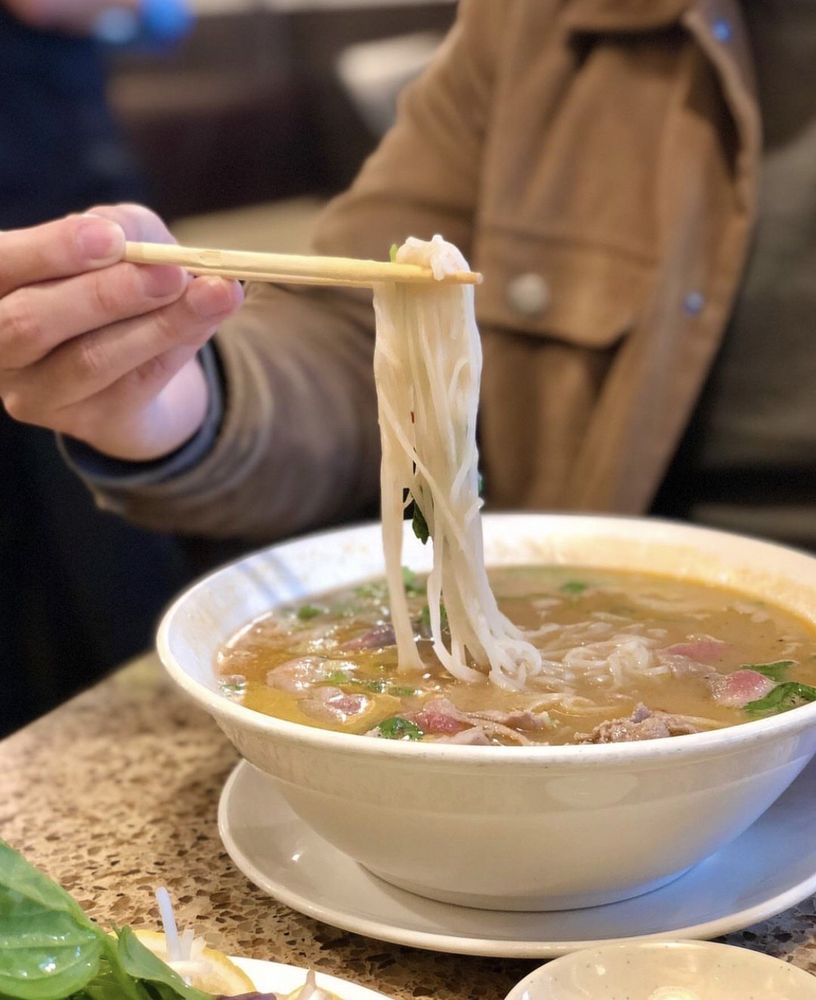 PHO 37 - Updated December 2025 - 322 Photos & 151 Reviews - 3120-11666 ...