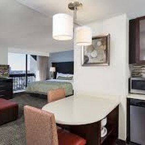 HOME2 SUITES BY HILTON ATLANTA MIDTOWN - 77 Photos & 11 Reviews - 975 W ...