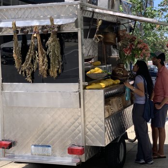 OCTOPUS FALAFEL TRUCK - Updated October 2024 - 660 Photos & 500 Reviews ...