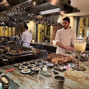 SHABOUR - Updated August 2025 - 62 Photos & 16 Reviews - 19 rue Saint ...