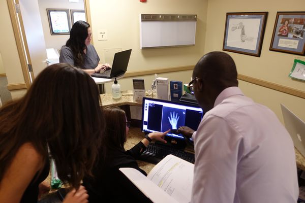 DENNIS SAGINI, MD - Updated January 2026 - 10 Photos - 13691 Metro Pkwy ...