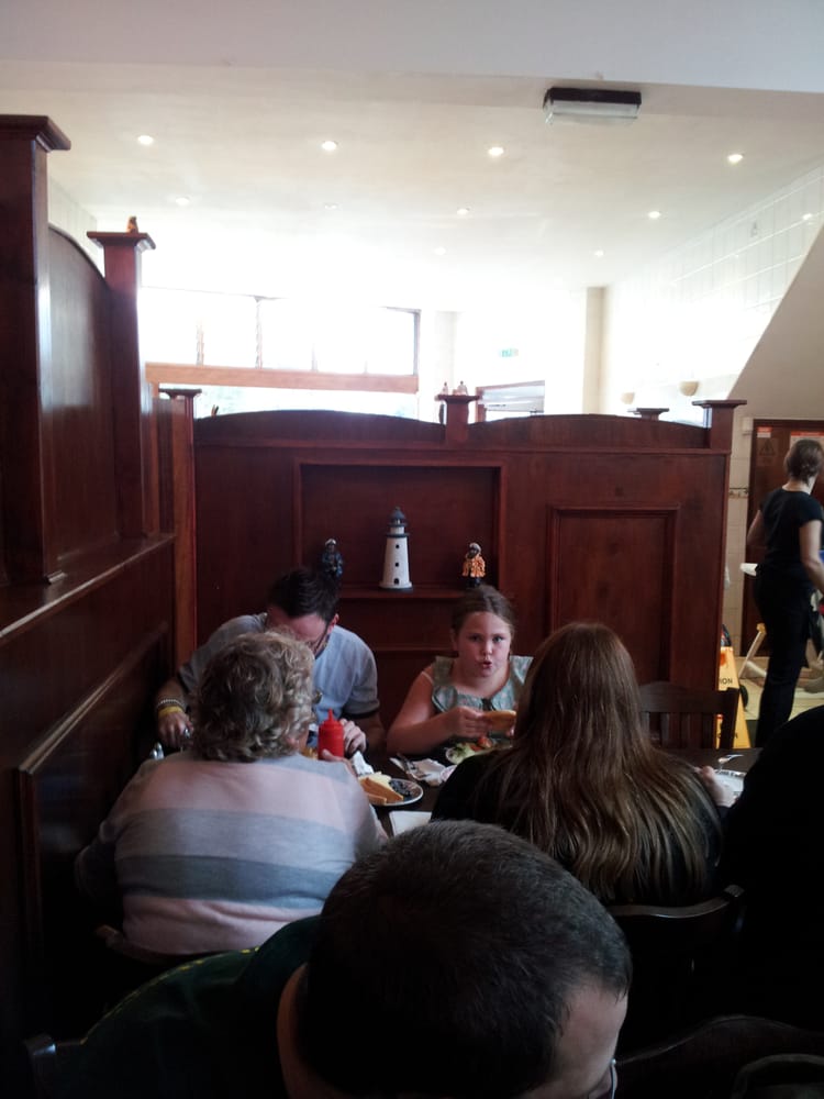 GEOS FISHBAR - 3 West Avenue, Clacton On Sea, Essex, United Kingdom ...