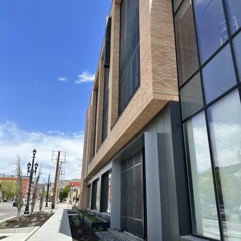 EDISON HOUSE - Updated December 2024 - 41 Photos & 12 Reviews - 335 S ...