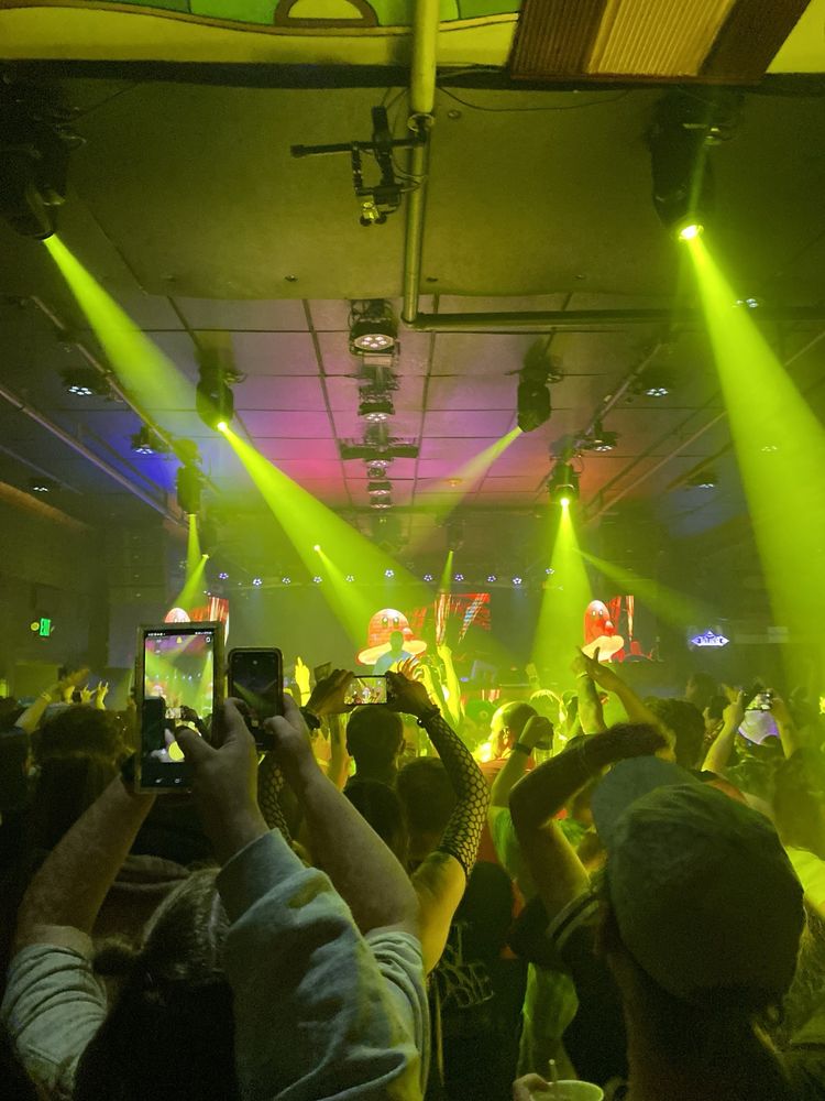 THE BADLANDER - Updated January 2026 - 16 Reviews - 208 Ryman St ...