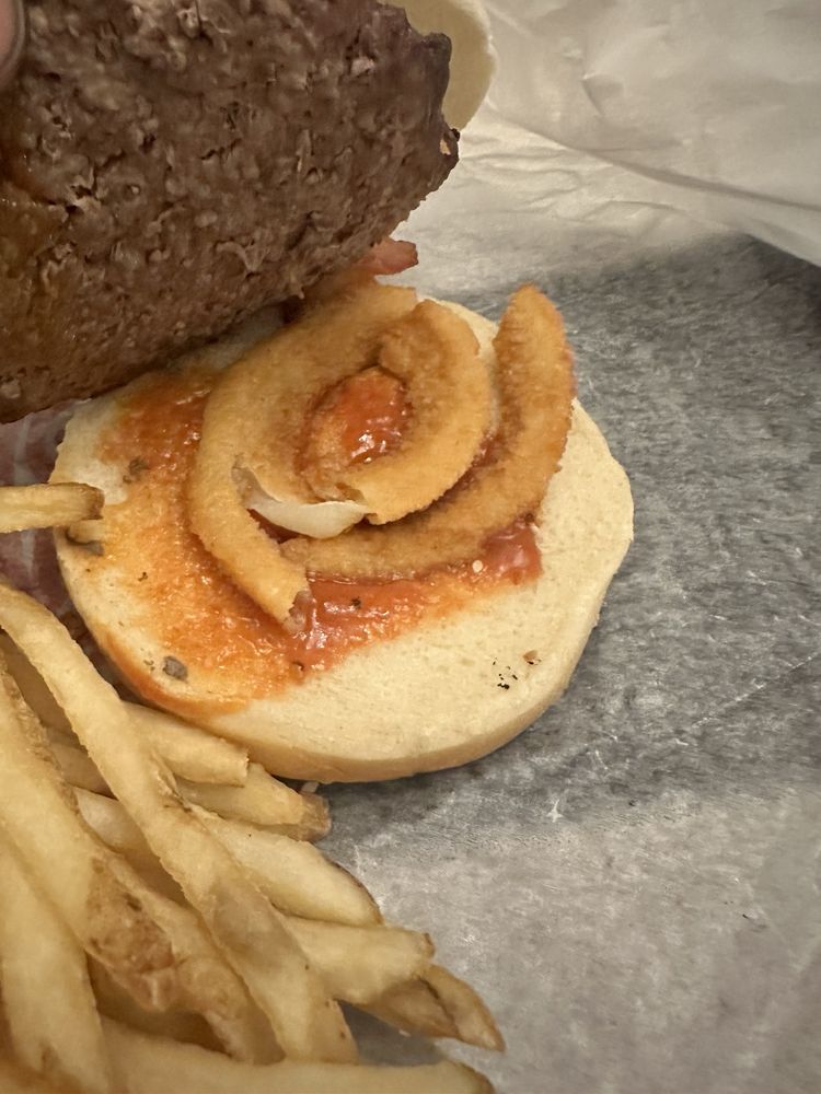 CARL’S JR - 22 Photos & 66 Reviews - 16130 Perris Blvd, Moreno Valley ...