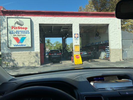 LUBE PIT SHOP - Updated July 2025 - 24 Photos & 74 Reviews - 980 ...