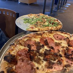 SAWMILL PIZZA & TAPHOUSE - Updated January 2026 - 63 Photos & 87 ...