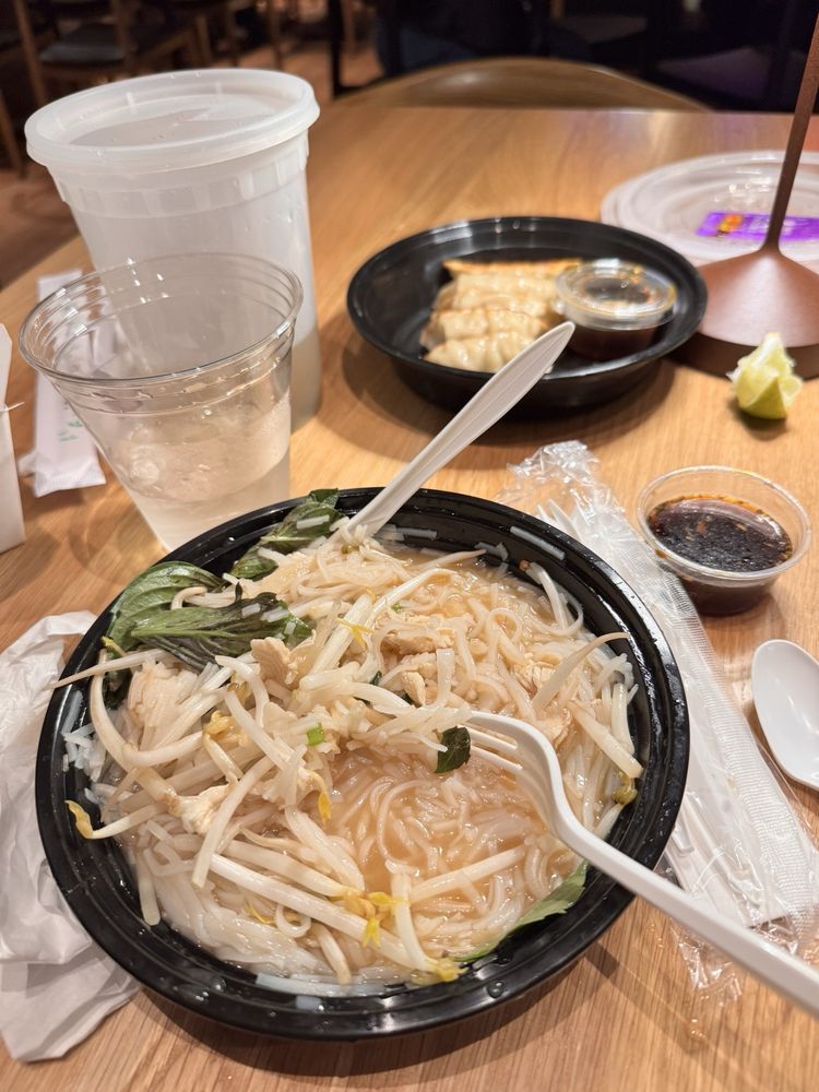 IVORY NOODLE BAR - Updated October 2025 - 17300 S Halsted, East Hazel ...