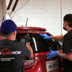 AUTO GLASS NOW - 36 Photos & 17 Reviews - Windshield Installation ...