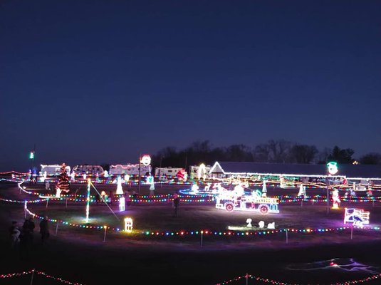UPPERCO YULETIDE VILLAGE - Updated January 2025 - 16020 Carnival Ave ...