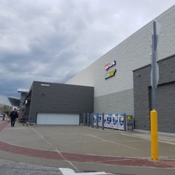 24 Hour Walmart Cleveland, OH - Last Updated May 2021 - Yelp