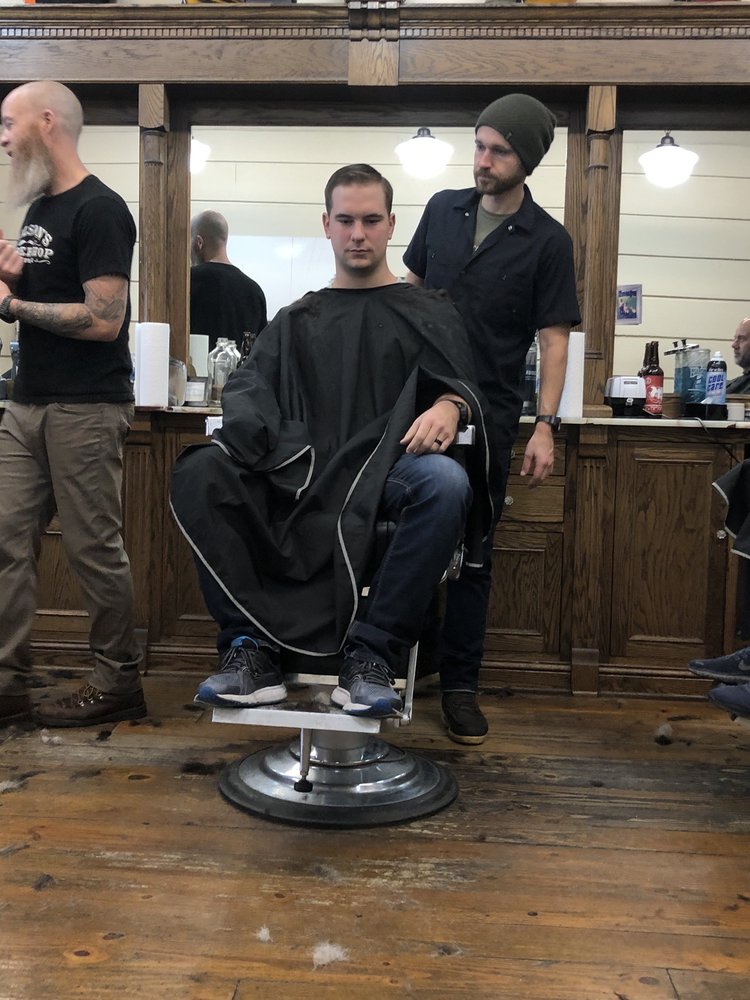 WILSON’S BARBERSHOP & SHAVE PARLOR - 14 Photos & 20 Reviews - 818 ...