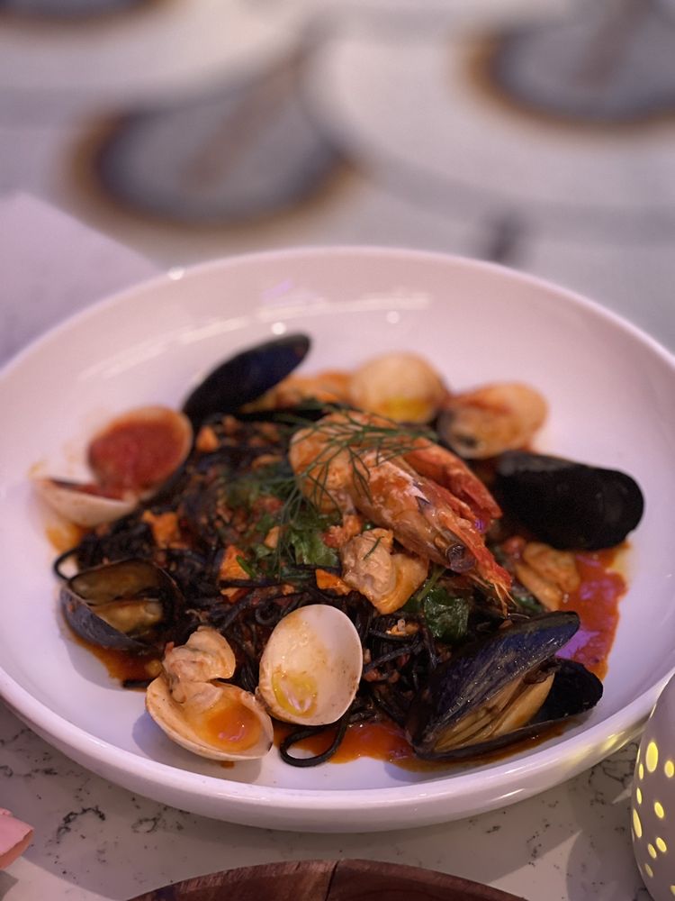 BREZZA - 655 Photos & 236 Reviews - 3000 S Las Vegas Blvd, Las Vegas ...