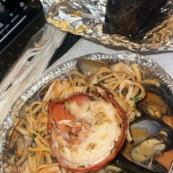 SCALES & SHELLS - Updated December 2025 - 261 Photos & 417 Reviews ...