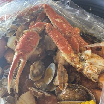 MEET CRAB - Updated December 2025 - 45 Photos & 56 Reviews - 6300 San ...