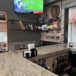 SCOUT - Updated December 2025 - 342 Photos & 272 Reviews - 321 W Hill ...