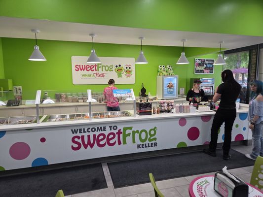 SWEET FROG - Updated January 2026 - 11 Photos - 101 Town Center Ln ...