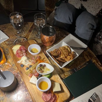 ENTWINED WINE AND COCKTAIL BAR - 98 Photos & 46 Reviews - 303 Main St ...