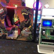 FUN ZONE SKATE CENTER - 40 Photos & 12 Reviews - 465 Westgate Pkwy ...