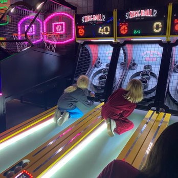 CHASING RABBITS - Updated March 2024 - 119 Photos & 56 Reviews - 141 E ...