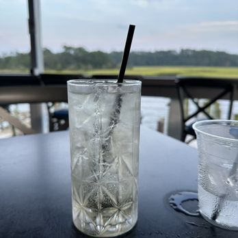 MAKOS MARINA BAR & GRILL - Updated August 2025 - 52 Photos & 38 Reviews ...