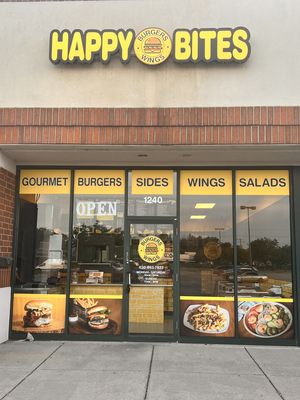 HAPPY BITES BURGER & WINGS - Updated December 2024 - 17 Photos - 1240 ...