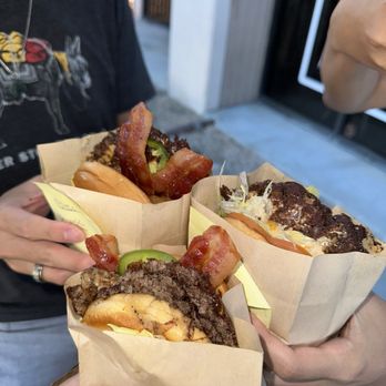 SMACK BURGERS - Updated April 2025 - 89 Photos & 91 Reviews - 101 E ...