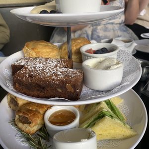 THE CAT & FIDDLE RESTAURANT & PUB - 497 Photos & 326 Reviews - 742 N ...