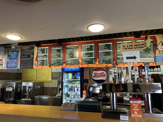 RUSSELL’S BARBECUE - Updated September 2024 - 243 Photos & 516 Reviews ...